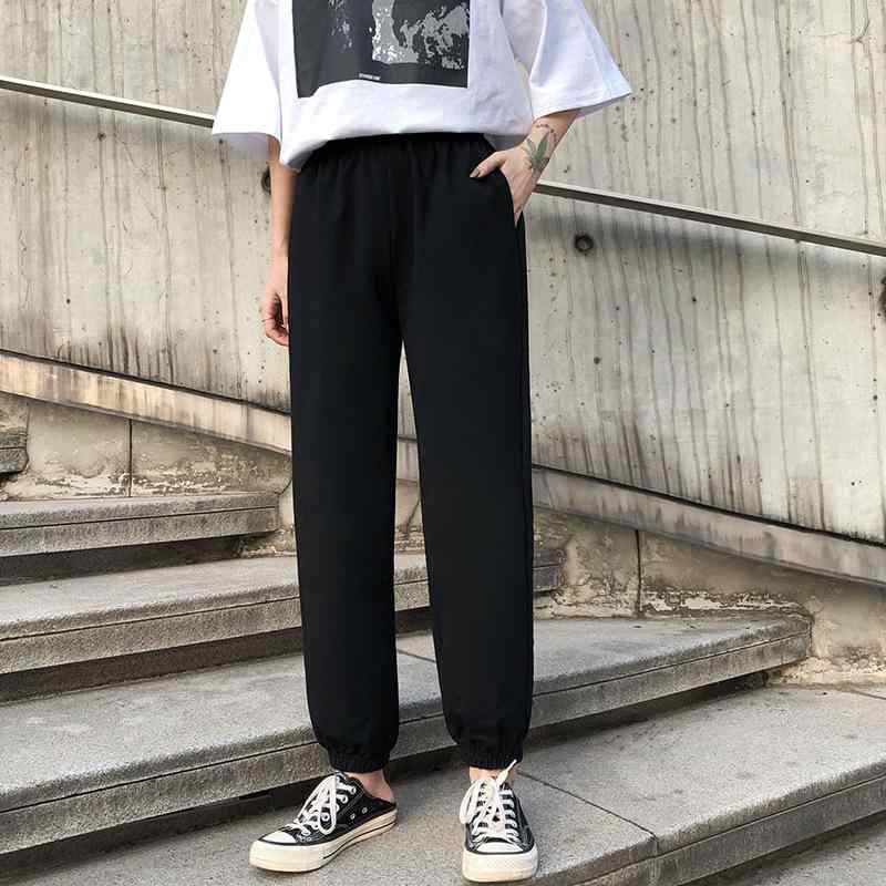 ・カテゴリ: カジュアルパンツ・スタイル: 通勤風、快適カジュアル・パンツ丈: 九分丈・フィット感: ルーズフィット・ウエスト: ハイウエスト・厚み: 普通・デザイン: ヴィンテージ加工・カラー展開: ブラック、グレー・サイズ展開: S、M...
