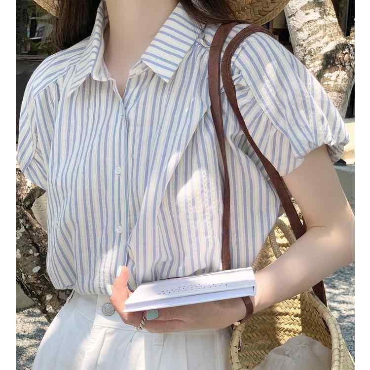 ・カテゴリ: シャツ・スタイル: スタイル: 温柔風、快適カジュアル・主な素材: 綿（70%以上80%未満）・柄: ボーダー・シルエット: ルーズフィット・着丈: ショート丈（40cm超50cm以下）・襟型: シャツカラー・袖丈: 半袖・袖...