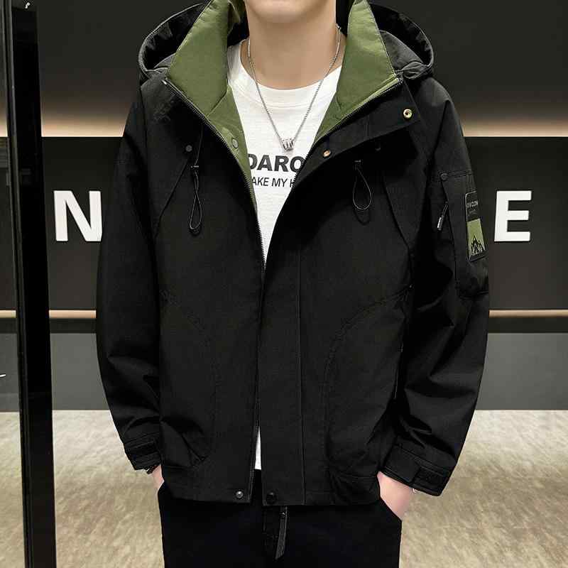 ・カテゴリ: 夹克・スタイル: カジュアル、韓国風・ネックライン: スタンドカラー・フード: フード付き・厚み: 普通・柄: 無地・対象: 青少年、メンズ・主な素材: ポリエステル100%・裏地素材: ポリエステル100%・着用シーン: カ...