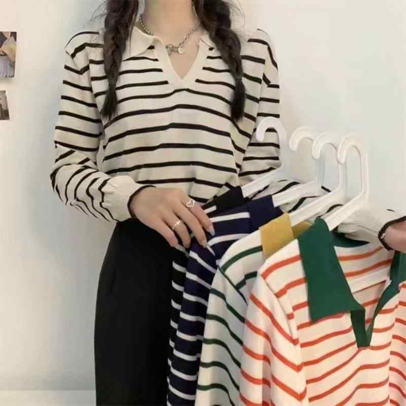 ニット レディース トップス 長袖 ヴィンテージ風 ストライプ クルーネック ゆるシルエット カジュアル 秋・ネックライン: POLO襟・袖丈: 長袖・袖型: 飛飛袖・流行元素: 拼色、条紋・工芸: 拼色、条紋・カラー展開: ブラック、ブル...