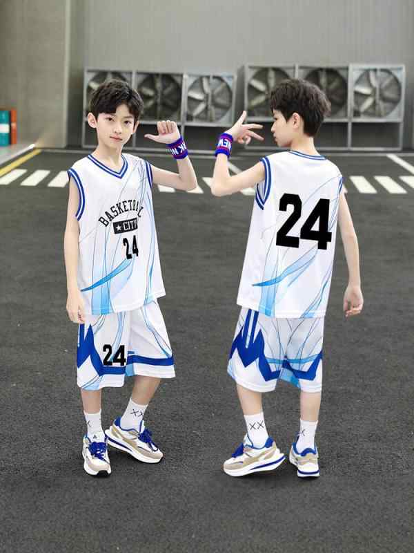 ・カテゴリ: 子供用セットアップ・対象性別: キッズ（男の子）・スタイル: カジュアル（韓国風）・セット内容: トップス、パンツの2点セット・対象年齢: 8歳以上（身長140cm以上目安）・袖丈: ノースリーブ・パンツ丈: ショートパンツ・...