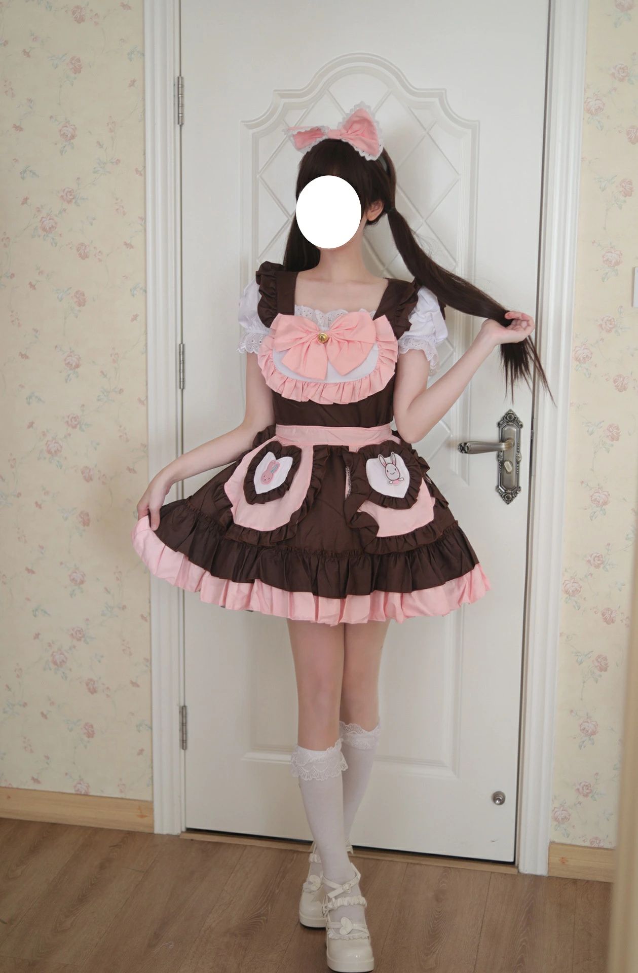 商品詳細 可愛いメイド服 コスチューム コスプレ衣装 仮装 女装 女の子モード全開なモテメイド・ パーティー、イベント、学園祭などいろんなシチュエーションに合う〜 商品内容 ワンピース+エプロン+髪飾り *パニエは含めません サイズ 写真参...
