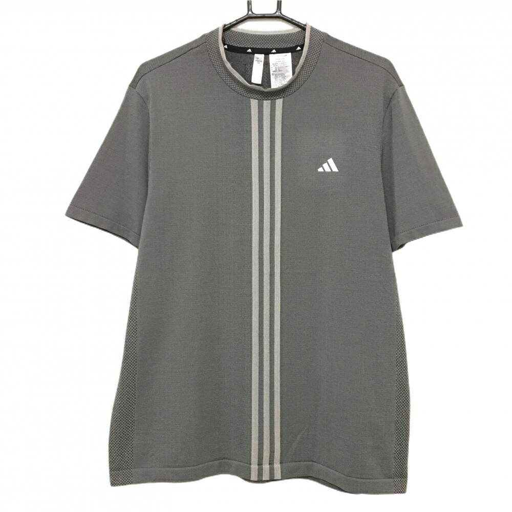商品説明 ブランド adidas アイテム 半袖ハイネックシャツ 表記サイズ 2XL ※海外サイズの場合もございます。必ず実寸サイズをご確認ください。 実寸サイズ 　身幅：約56cm　袖丈：約24cm　肩幅：約45cm　着丈：約72cm ※...