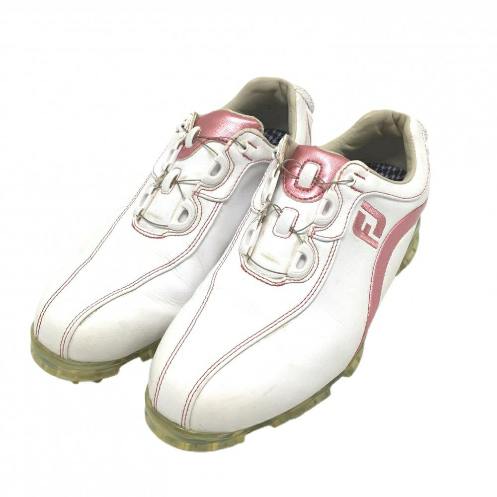 商品説明 ブランド FootJoy アイテム ゴルフシューズ 表記サイズ 23.5 ※海外サイズの場合もございます。必ず実寸サイズをご確認ください。 実寸サイズ 　アウトソール全長：約26cm　アウトソール最大幅：約9.5cm ※実寸サイズ...