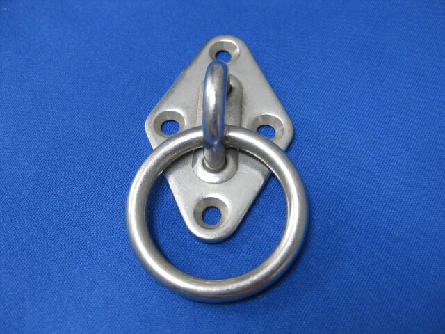 ステンレスダイアモンドアイ丸カンDIR-5です。太さ5ミリ、全長59ミリ、幅37ミリ、円の内径30ミリです。