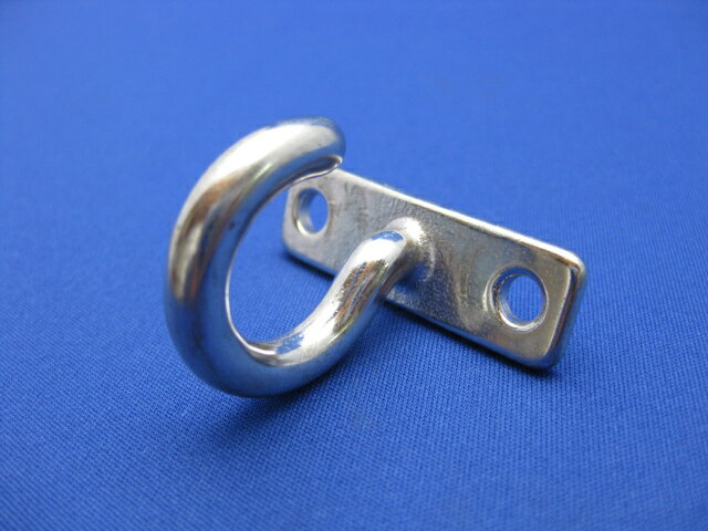 ステンレスプレートフックPH-6です。太さ6ミリ、縦14ミリ、横44ミリです。