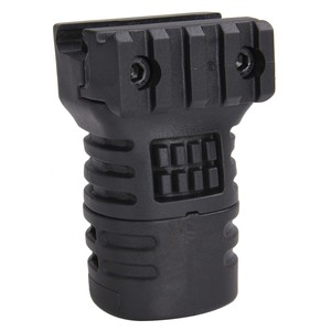 DLG Tactical フォアグリップピカティニーレールと小物収納を備えるバーティカルグリップ1913 ピカティニーレールや20mmレールに取り付ける事ができ、射撃の正確さと照準の速さを向上させる、DLG タクティカルのバーティカル フォ...