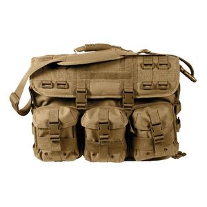 ショルダーバッグ ロスコノートパソコンが収納可能なロスコのショルダーバッグノートパソコンを収納することが出来る、ロスコ(ROTHCO)のショルダーバッグ。ノートパソコンを収納可能なメイン収納×1。多くのポケットが付いたサブ収納×1。MOLL...