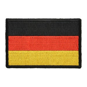 ミリタリーパッチ ドイツ国旗アイロンシート付で取付簡単、ドイツ国旗のミリタリーパッチ黒色・赤色・金色(黄色)の三色の横縞で構成されたドイツの国旗のミリタリーパッチ。ナポレオン軍と戦った学生義勇兵が着用していた軍服をイメージしたと言われており...