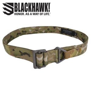 リガーベルト ブラックホーク頑丈な作りのブラックホークのリガーベルトBLACKHAWKのCQBリガーベルト。兵士が戦場で着用するBDUパンツや、一般的なパンツでも問題なく使うことができます。幅約4.5cm、素材は、耐久性や耐水性に優れたナイ...
