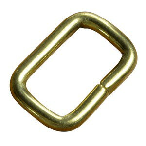 ブラス製 角環連結部品として大活躍、独特な味わいのある真鍮製の角カン日カンや小判カンとともに、革や金具の連結部品としての使用に便利な角カンです。あらかじめ継ぎ目(切れ目)が入れられており、ペンチなどで開閉が可能な仕様となっています。素材は、...