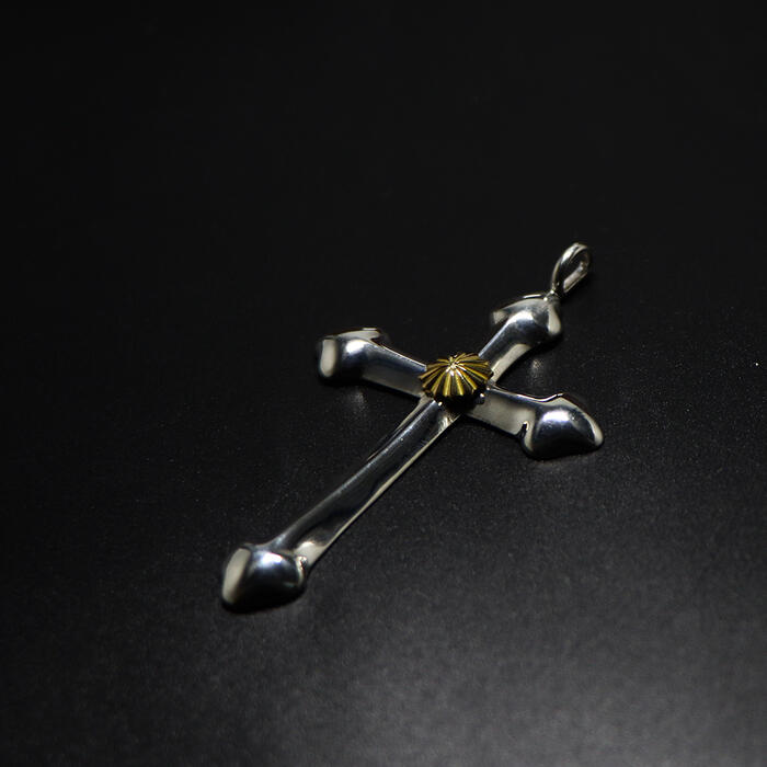 ※基本的に即日発送ですが在庫が無い場合、3日～2週間程度（アイテムによります）のお時間がかかる場合が御座います。 ※商品には若干の個体差が御座います。 ※チェーン等は付いておりません。 [MATERIAL] SV925 K18 [SIZE]...