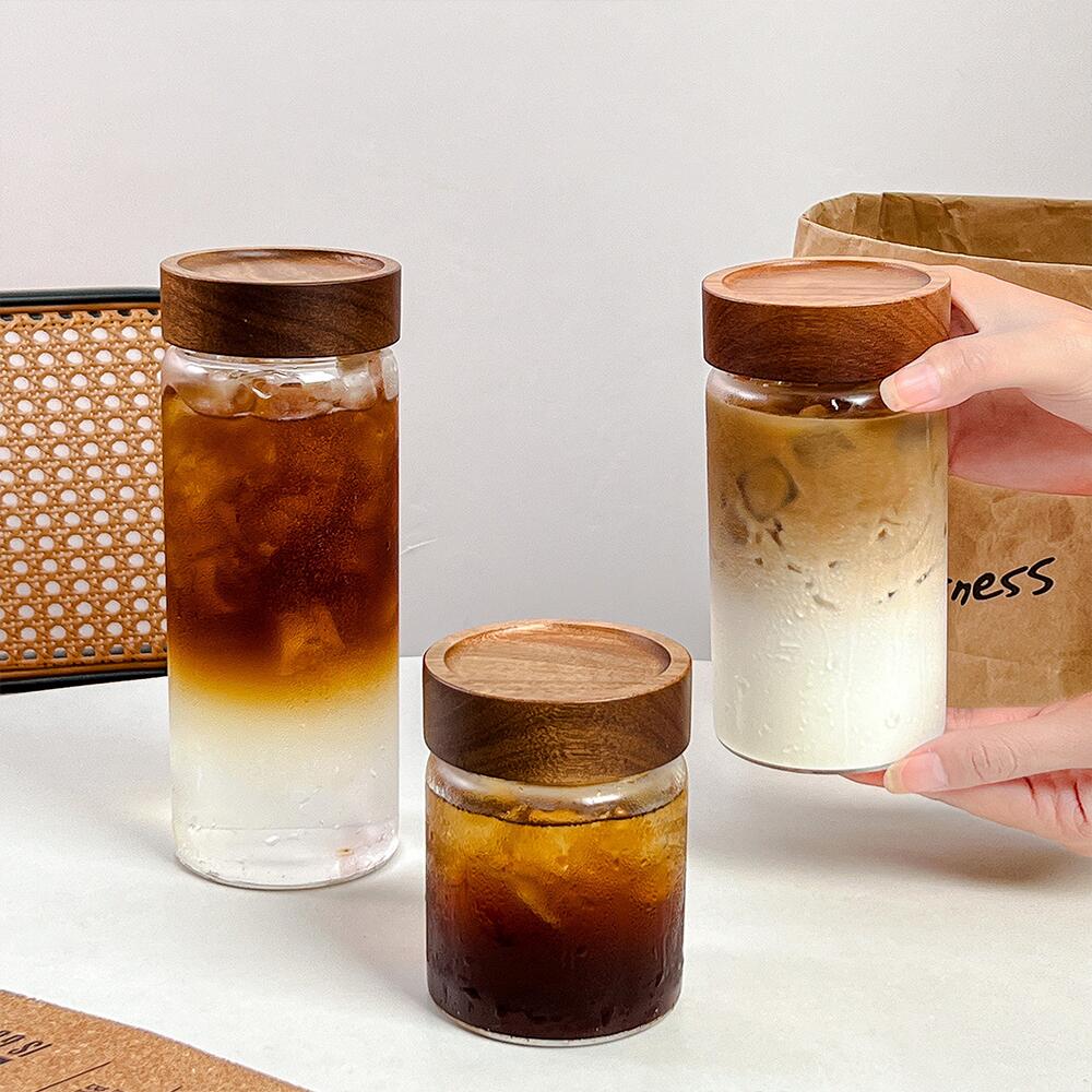 商品情報商品名シンプル コーヒーボトル商品品番素材耐熱ガラス(耐熱温度差100℃)木製の蓋サイズ容量約120ml、口径約6.3cm、高さ約6.4cm容量約330ml、口径約8cm、高さ約10cm容量約580ml、口径約8cm、高さ約15cm...