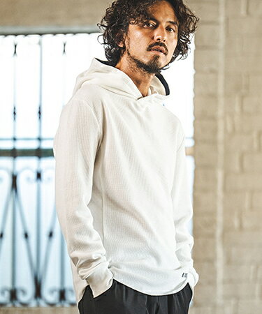 white top gray black ▼製品説明 【by CAMBIO】 --CAMBIO -- 181cmのモデルがMサイズを着用。適度な肉感のワッフル素材を使用したワッフルパーカー。ポリウレタンの入った生地なので、ワッフルによくある...