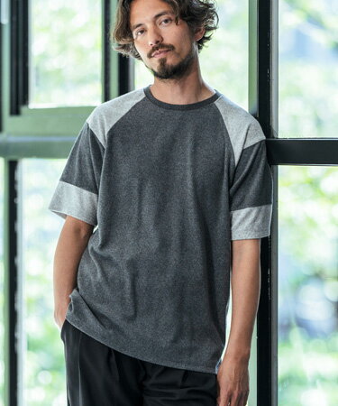 WHITE BLACK M.CHARCOAL ▼製品説明 【by CAMBIO】 --CAMBIO -- 181cmのモデルが46サイズを着用。パイルを使用したショートスリーブタイプのT-shirtです。パイルは編み方の種類のことで、繊維を...