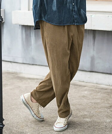 Ivory L.Brown Charcoal ▼製品説明 【by CAMBIO】 --CAMBIO -- 175cm B90-W73-H89 靴26.5cmのモデルがMサイズを着用。ポリエステル素材のコーデュロイ地を使用したワイドテーパード...
