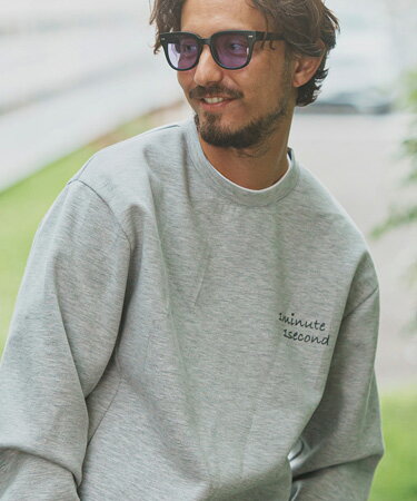 top gray black ▼製品説明 【by CAMBIO】 --CAMBIO -- 181cmのモデルがMサイズを着用。大人気のダンボール素材を使用したプルオーバースウェット。フカフカとした肉感で張りがあるので、スウェットとは違う雰囲...