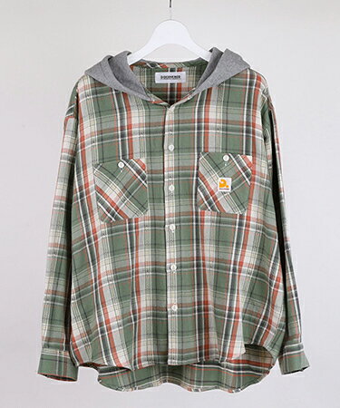 GREEN RED BLACK ▼製品説明 【by CAMBIO】 --CAMBIO -- 異番手の太い糸を交織させたヴィンテージライクなチェック生地、フードを裏毛で切り替えた シャツ。ゆとりのある オーバーシルエットと裏毛で 施したデビル...