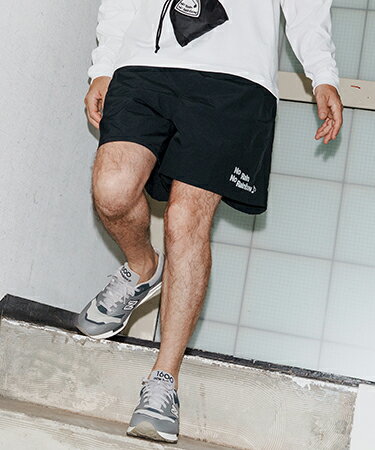coyote olive black ▼製品説明 【by CAMBIO】 --CAMBIO -- 175cm B90-W73-H89 靴26.5cmのモデルがMサイズを着用。タウンユースはもちろん、レジャーなどのアクティブシーンでも使用でき...