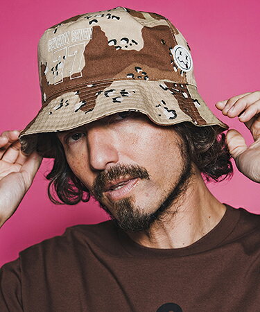 white desert navy black ▼製品説明 【by CAMBIO】 --CAMBIO -- 製品洗いを施した、程良いユーズド感のあるバケットハット。トップには77ナンバーロゴを刺繍。サイドには77スマイルワッペンをセッティン...