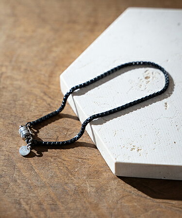 SILVER BLACK ▼製品説明 【by CAMBIO】 --CAMBIO -- 【SENTI_FLATTER THE SENSES】ミニマリズム、機能美を追求しつつ、感性に刺激を与えられるモノづくりを目指すプロダクトブランド 【センテ...