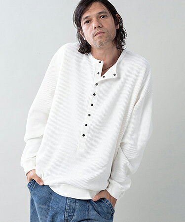 00: WHITE 31: BEIGE 04: CHARCOAL 05: BLACK ▼製品説明 【by CAMBIO】 --CAMBIO -- Deepfront00: WHITE　H175cmのモデルが48サイズを着用31: BEIGE...