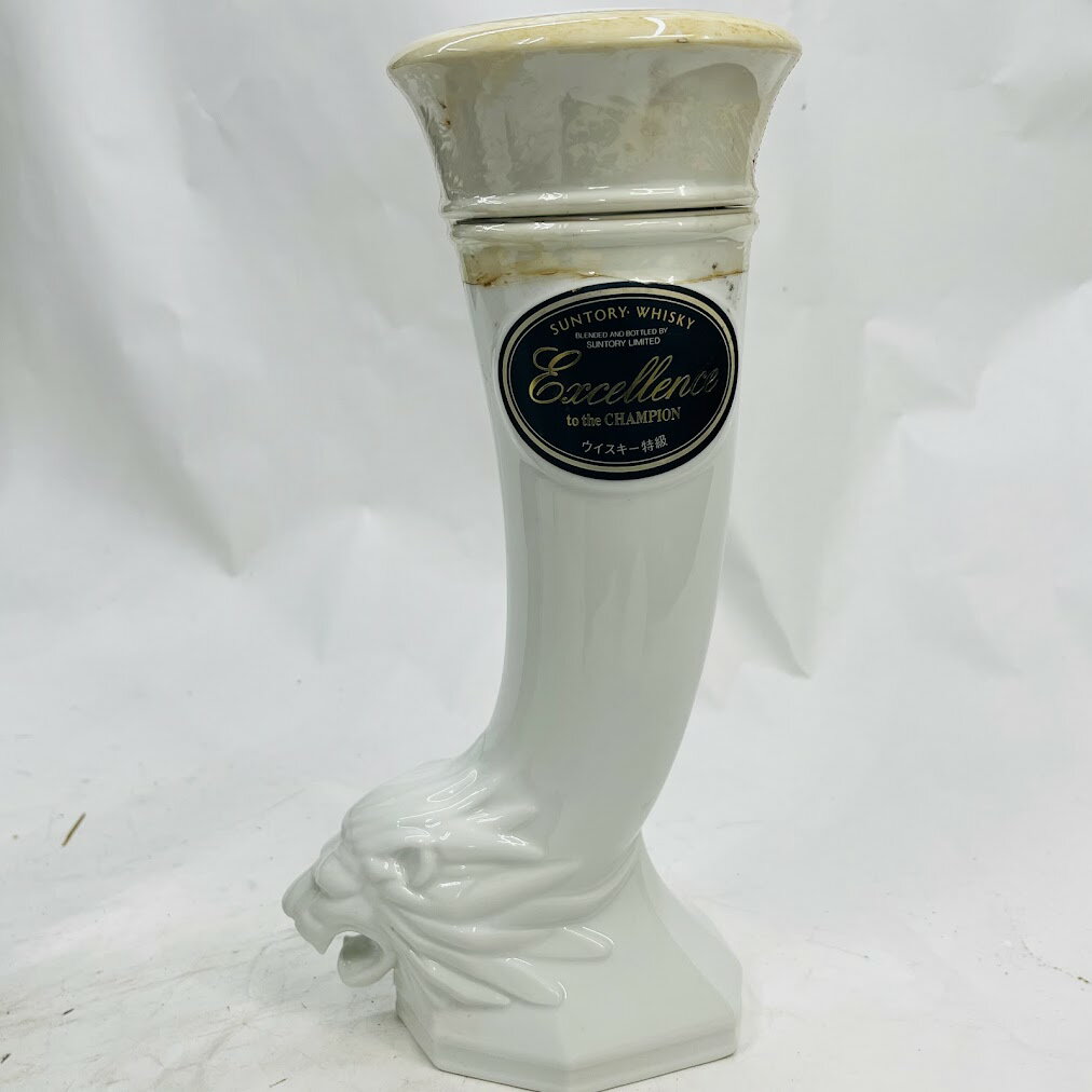 洋酒　　サントリー エクセレンス tothechampion 760ml43度 陶器ボトル　ライオンヘッド ウイスキー 内容量 (ml) 760 アルコール度数 43 原産国 国産 付属品 なし ※古酒につきコルクが破損しやすいです。慎重に...