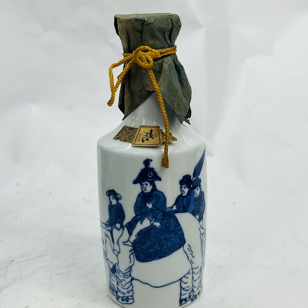 洋酒　　長崎焼酎 もってこい 720ml 25度 しん窯 青花 有田焼 異邦人　手書き　万博記念風 内容量 (ml) 720 アルコール度数 25 原産国 長崎 付属品 なし 未開栓。梱包して宅急便でお送りします。 C　O　N　D　I　T　...
