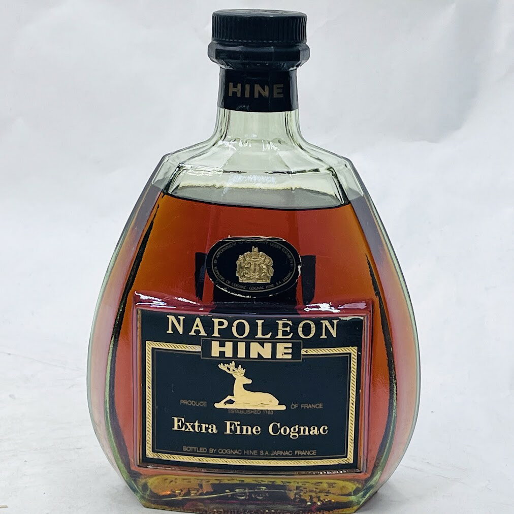 洋酒　　 ハイン ナポレオン コニャック 700ml40度硝子ボトル　※液へり 内容量 (ml) 700 アルコール度数 40 原産国 フランス 付属品 なし ※古酒につきコルクが破損しやすいです。慎重に開栓しましてもきっと起こります。コル...