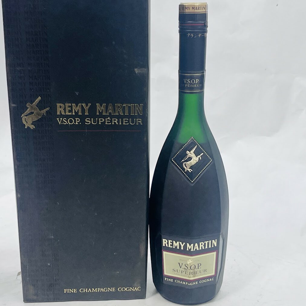 洋酒　　訳あり レミーマルタン VSOP スペリュール 40度 700ml 内容量 (ml) 700 アルコール度数 40 原産国 フランス 付属品 箱 ※古酒につきコルクが破損しやすいです。慎重に開栓しましてもきっと起こります。コルクは無...