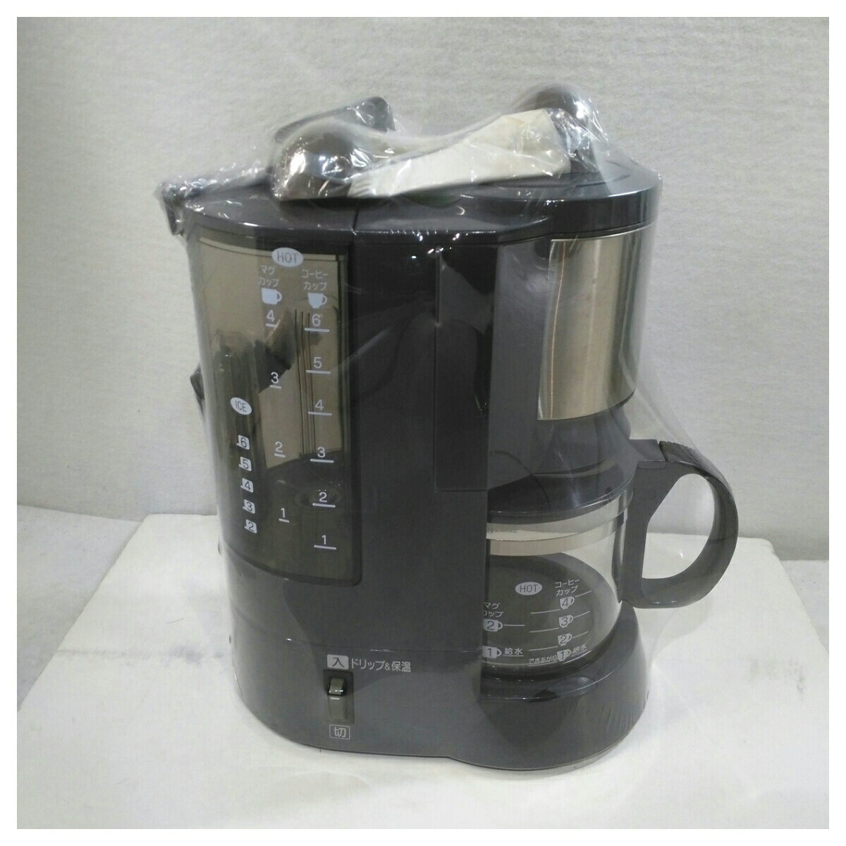 家電　　本体のみ 象印 ドリップ式 コーヒーメーカー 珈琲通 4杯用 EC-FS60-TB ダークブラウン 2008年製 型番 EC-FS60-TB 色 ダークブラウン 素材 仕様 ドリップ式、4杯用 サイズ(cm) 約W23.0×H28....