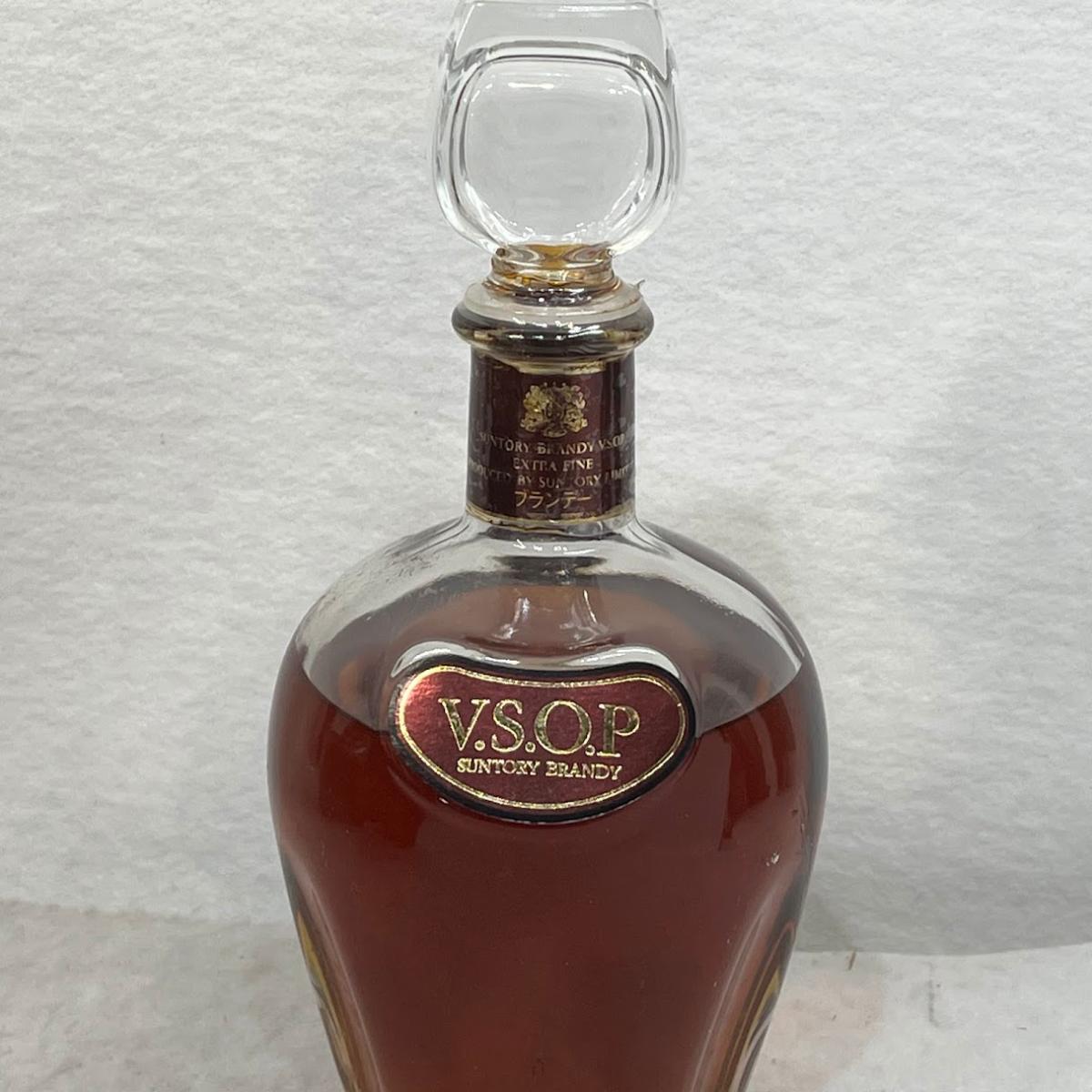 洋酒　　ブランデーV.S.O.P サントリー V.S.O.P リンゴラベル1260g ブランデー 700ml 内容量 (ml) 720 アルコール度数 43 原産国 国産 付属品 なし ※古酒につきコルクが破損しやすいです。慎重に開栓しまし...