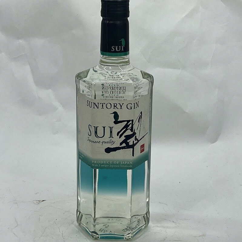 洋酒　　【ジャパニーズクラフトジン】 翠 (すい) [ ジン 700ml ] 内容量 (ml) 700 アルコール度数 40 原産国 国産 付属品 ※古酒につきコルクが破損しやすいです。慎重に開栓しましてもきっと起こります。コルクは無保証で...