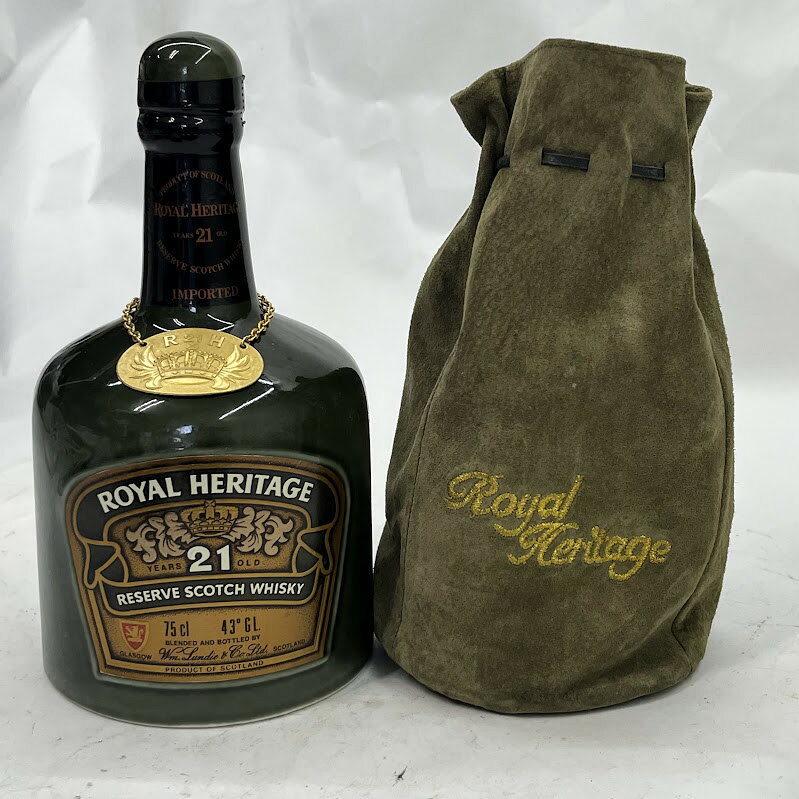 洋酒　　ロイヤルヘリテージ21年 袋付き　750ml 43% 内容量 (ml) 750 アルコール度数 43 原産国 イギリス 付属品 巾着袋 ※古酒につきコルクが破損しやすいです。慎重に開栓しましてもきっと起こります。コルクは無保証ですの...