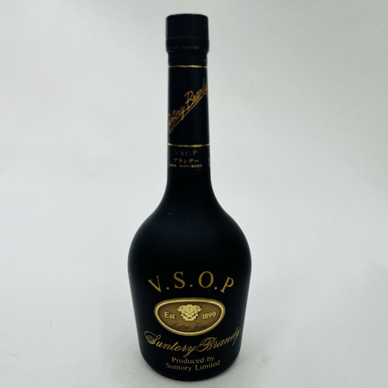 洋酒　　サントリーブランデーV.S.O.P. フロスティボトル　660ml 40度 内容量 (ml) 660 アルコール度数 40 原産国 国産 付属品 なし ※古酒につきコルクが破損しやすいです。慎重に開栓しましてもきっと起こります。コル...
