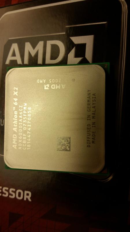 AMD Athlon64X2 6000+ BOX (3.1GHz×2/L2=512KB×2/89W/SocketAM2/65nm品) ADV6000DOBOX形状：ソケットAM2