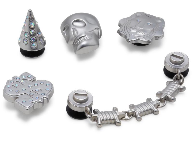 Crocs Jibbitz ElevatedCrocs Jibbitz Elevatedを靴に加えて、靴をパーソナライズしましょう。 あなたのルックスとスタイルを引き立てます。合成素材および人工素材で作られています。