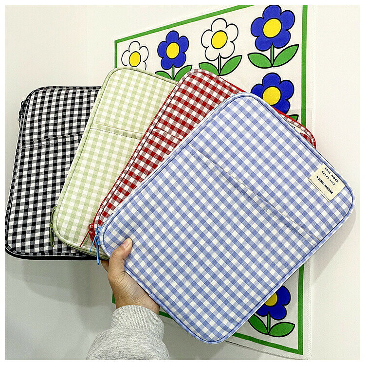 サイズ【11】27cm×20cm【13】35cm×25cmカラー:レッド/ブルー/グリーン/ブラック生産国:中国ギンガムチェックパソコンケース4色タブ レッド ブルー グリーン ブラック 11 13