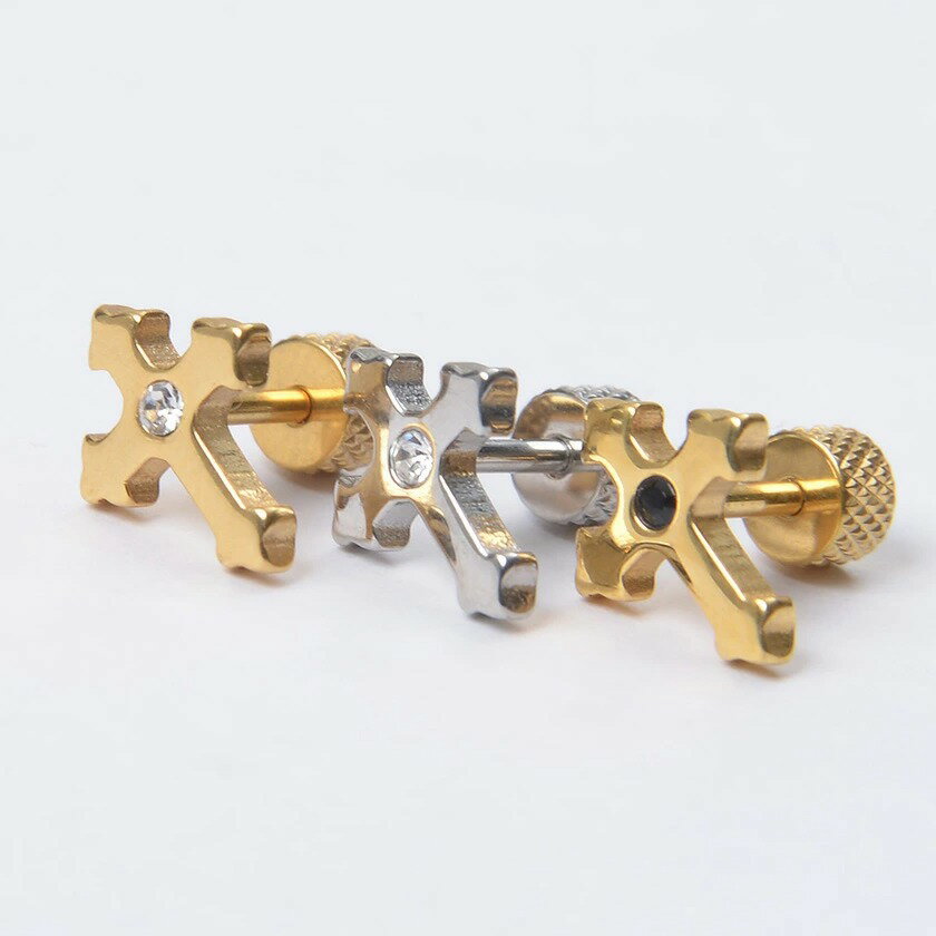 商品説明 &nbsp; &nbsp; AZZURRO【アズーロ】からストーンクロスピアス(二個セット)が入荷！ 他のファッションの邪魔をしないシンプルなクロスデザイン。 素材は、サージカル316Lを使用したアレルギーフリー。 [ピアス/イヤ...