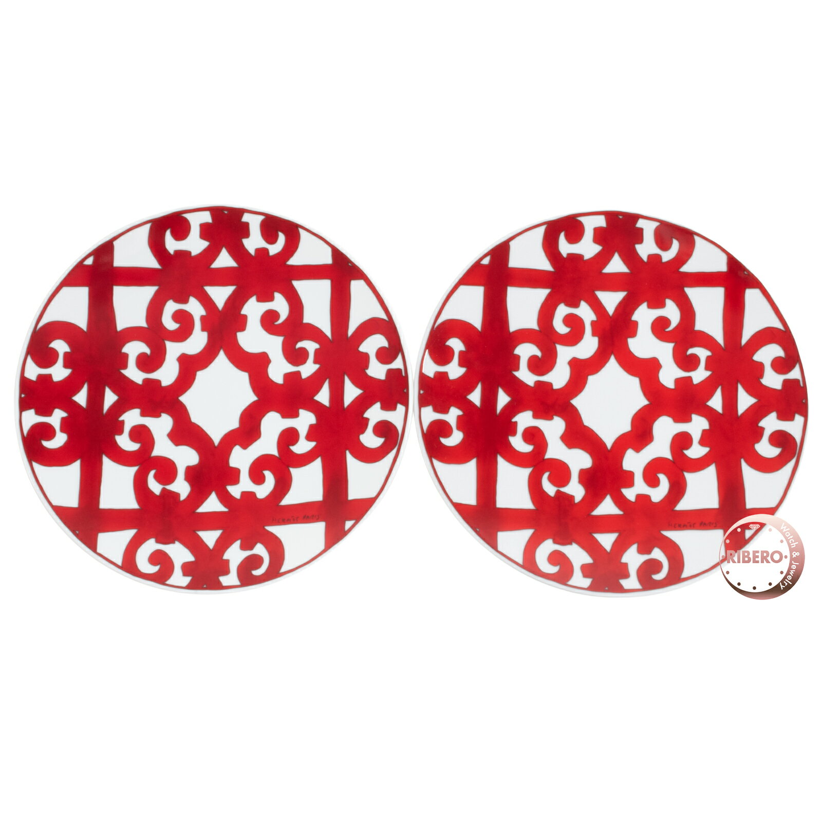 モデルGUADALQUIVIR/ガダルキヴィール ラウンドプレート 21cm ペアセット カラー ホワイト/レッド 素材磁器 サイズ W約21cm 付属品 箱箱内側に汚れがございます。 程度ランクNS 管理番号200224043 備考 実際...