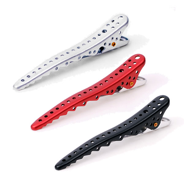 髪を包み込んでホールドする初めてのラップ機能で太い毛束も小さなパネルもしっかり留まります。 全てが曲線デザインなので、髪をしっかりグリップしても目立つ直線的な留め跡が付きません。 サイズ：H23×W14.5×L105mm 重量：8.4g