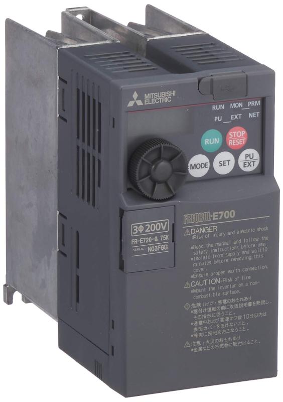 三菱電機 小型パワフルインバータ FR-E720-0.75K適用モーター容量（kW）：0.75電圧クラス：200Vクラス電源相数：3相入力標準制御回路端子（差込みネジ式）制御方式：Soft-PWM制御/高キャリア周波数PWM制御（V/F制御...