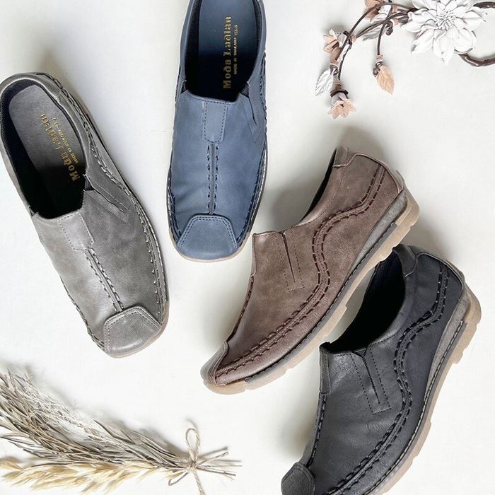 暖かみのあるおしゃれなカジュアルさと品の良さが大人スタイルにもぴったり！ こだわりは手縫いのダブルステッチ。程よく広がりしっかり支える設計は手縫いだからこそ。 サイドはゴム入りで脱ぎ履き簡単。 ソールは軽く、アッパーは足馴染みがよく、幅広な...