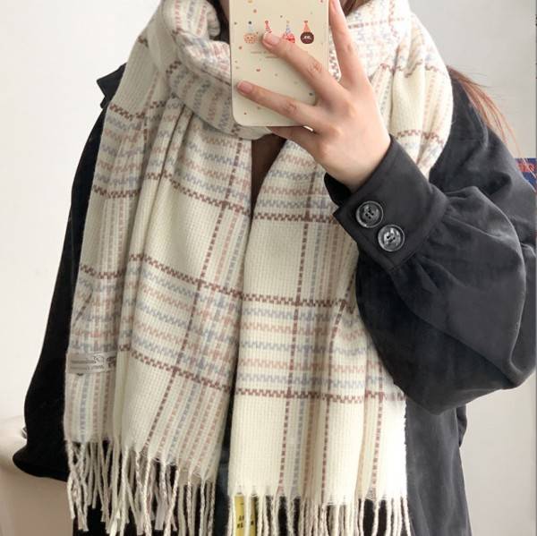 サイズ 200x70cm カラー ホワイト 素材 ポリエステル ■生産国 中国 注意事項 PCや、撮影環境等により、実際の色と異なる場合が御座いますのでご了承下さい。 完璧をお求めと神経質な方のご購入はご遠慮下さい。 返品について 商品不良...