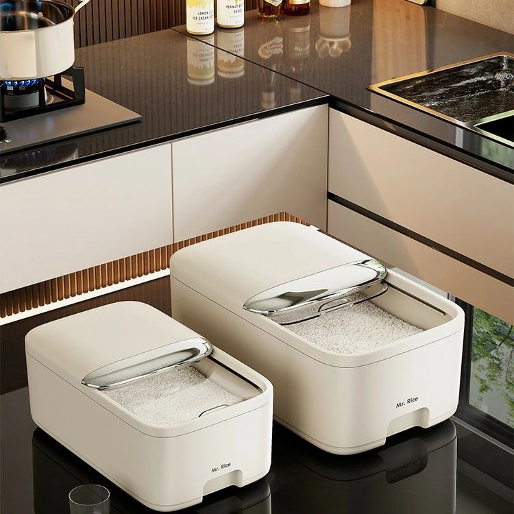 -食品級の米桶:食品級の材料で作られて、安全で信頼性があって、食品を保存するのに適します。-密封蓋防虫防塵:優良な密封性能を備えて、効果的に虫蟻とほこりが入ることを防止して、食品の衛生を保ちます。-密閉米箱:米のために設計された箱で、大容量...