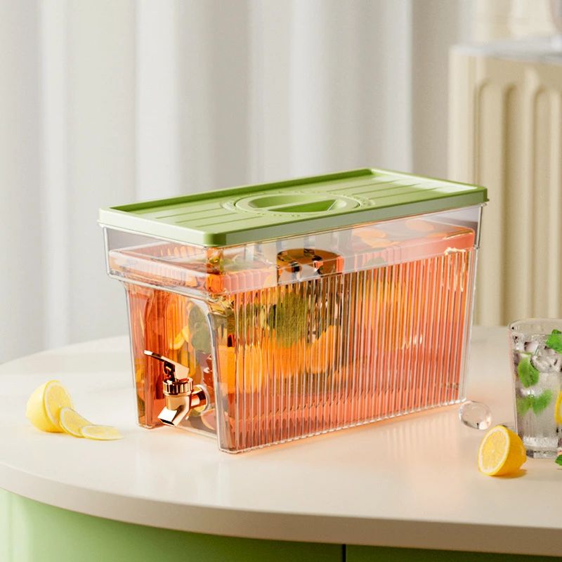 製品説明：夏のドリンクをもっとおしゃれに、もっと便利に！この軽量で高級なスタイルのウォーターボトルは、家族向けに特別に設計されたコールドブリュージュースバレルで、見た目が美しいだけでなく、実用性も優れています。食品グレードのプラスチック製で...