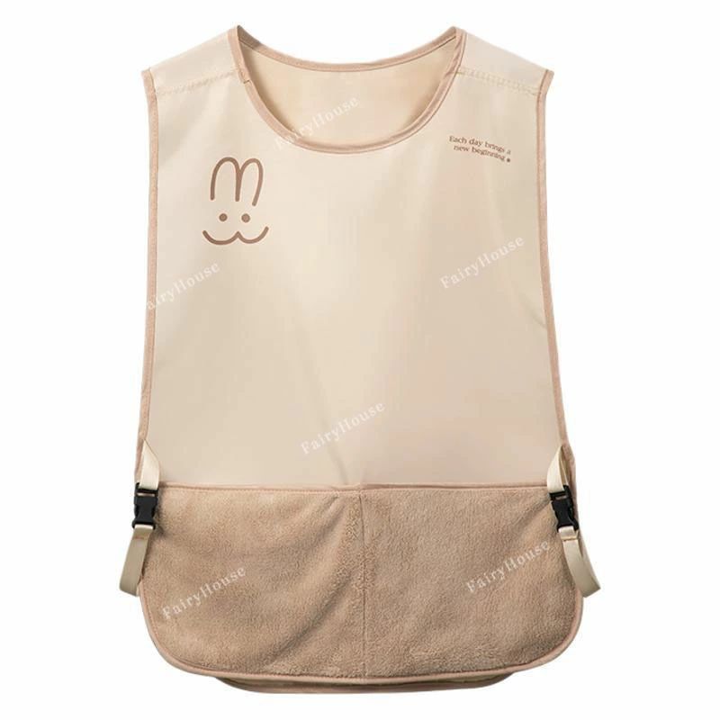 【優れた素材】ポケット付きのユニセックスエプロンは、柔らかく快適で耐久性に優れています。安全で健康的な素材を使用しているため、ご家族やご友人にも安心してお使いいただけます。衣類を油や汚れから守ります。【フルカバー】フロントの大きなポケットが...