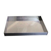 水を入れて食材から落ちる油を受ける部品です。 ＜サイズ＞幅357×奥行き255×高さ38（mm)＜対応型番一覧＞ 【RGP-42SV】【RGP-42SV(A)】 ※交換部品は必ず商品検索で製品本体型番をご確認の上ご購入下さい。