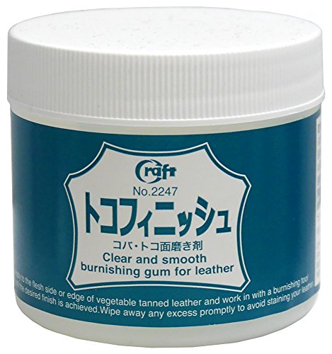 -/-/2247・パッケージ個数:1・用途:コバ・床面磨き剤・内容量:80ml・成分:水溶性樹脂、有機アルカリ、水・注意事項:用途以外に使用しない。タンニン鞣し革のコバ・床面の毛羽立ちを押さえ、滑らかで艶やかに仕上げる無色透明の仕上げ剤です...