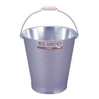 シルバー/-/TKBK-18・パッケージ個数:1・高さmm：330・容量L：17.3・外径mm：353・取っ手部木柄底部ワッパ付改良ダルマ・平板ダルマ特長 汎用性に優れ、トタン製なので強くて丈夫なバケツです。用途仕様 高さmm：330 容量...